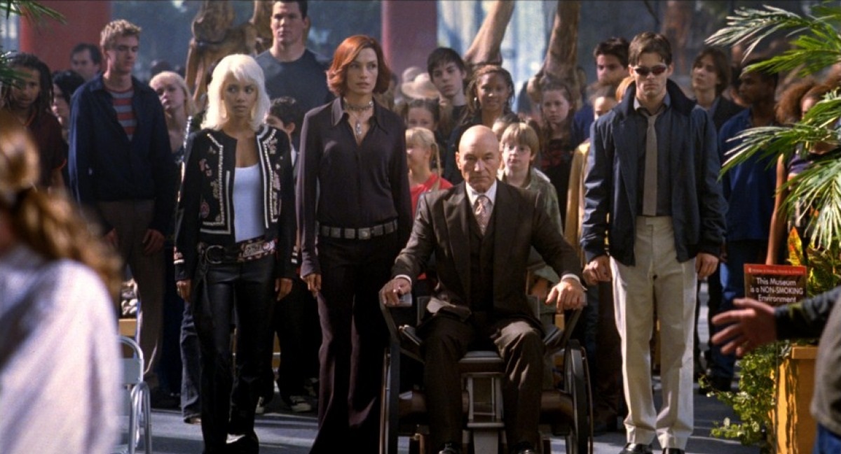 Critique de X-Men 2 (2003) : Une suite qui sublime les origines des ...